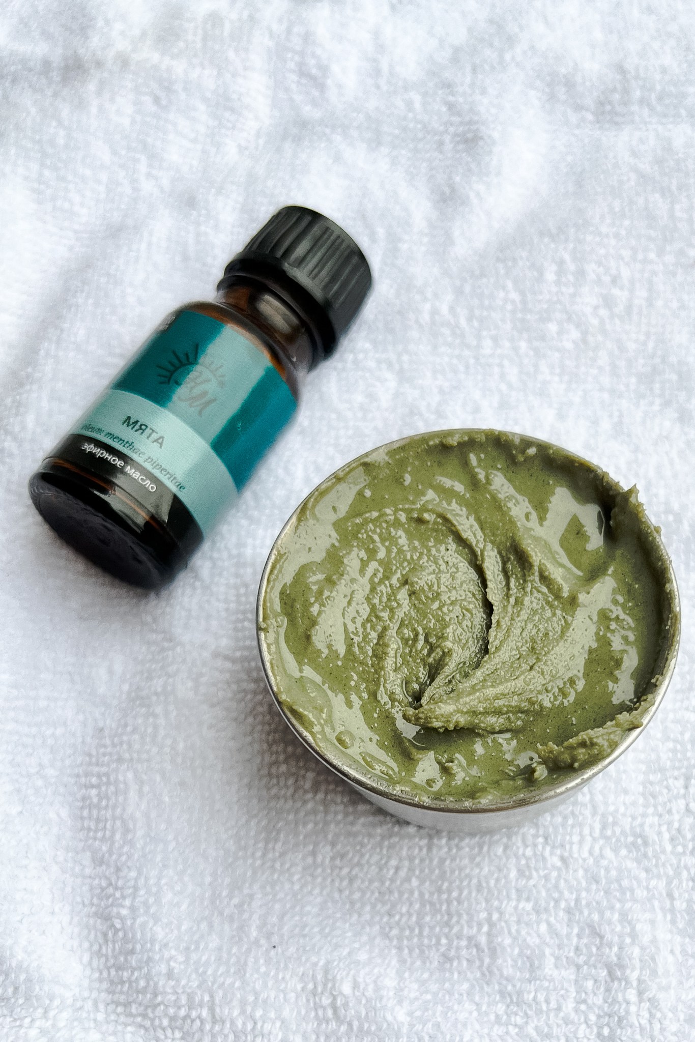 Natural Antibacterial Toothpaste With Bentonite Clay – Quick and Simple ...